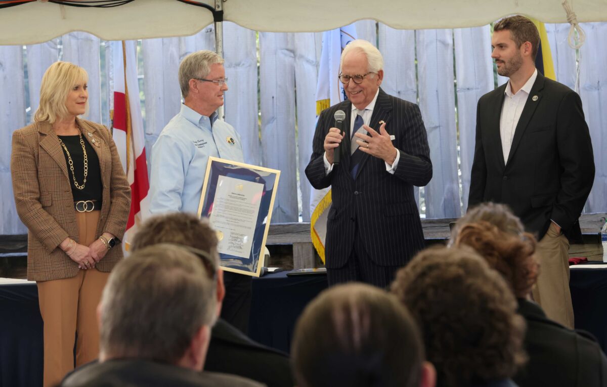 County commissioners honor outgoing Ocala Mayor Guinn | Ocala Gazette